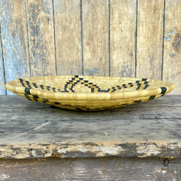 Vintage Hopi Coiled Basket with Star Design (DV46) – The Sundance Gallery