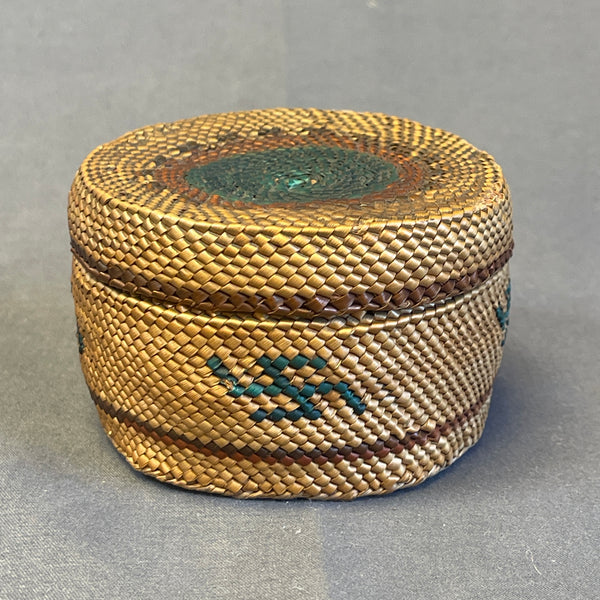 Makah woven basket with whirling log design 3" x 2" ca. 1890s (CW3 ...